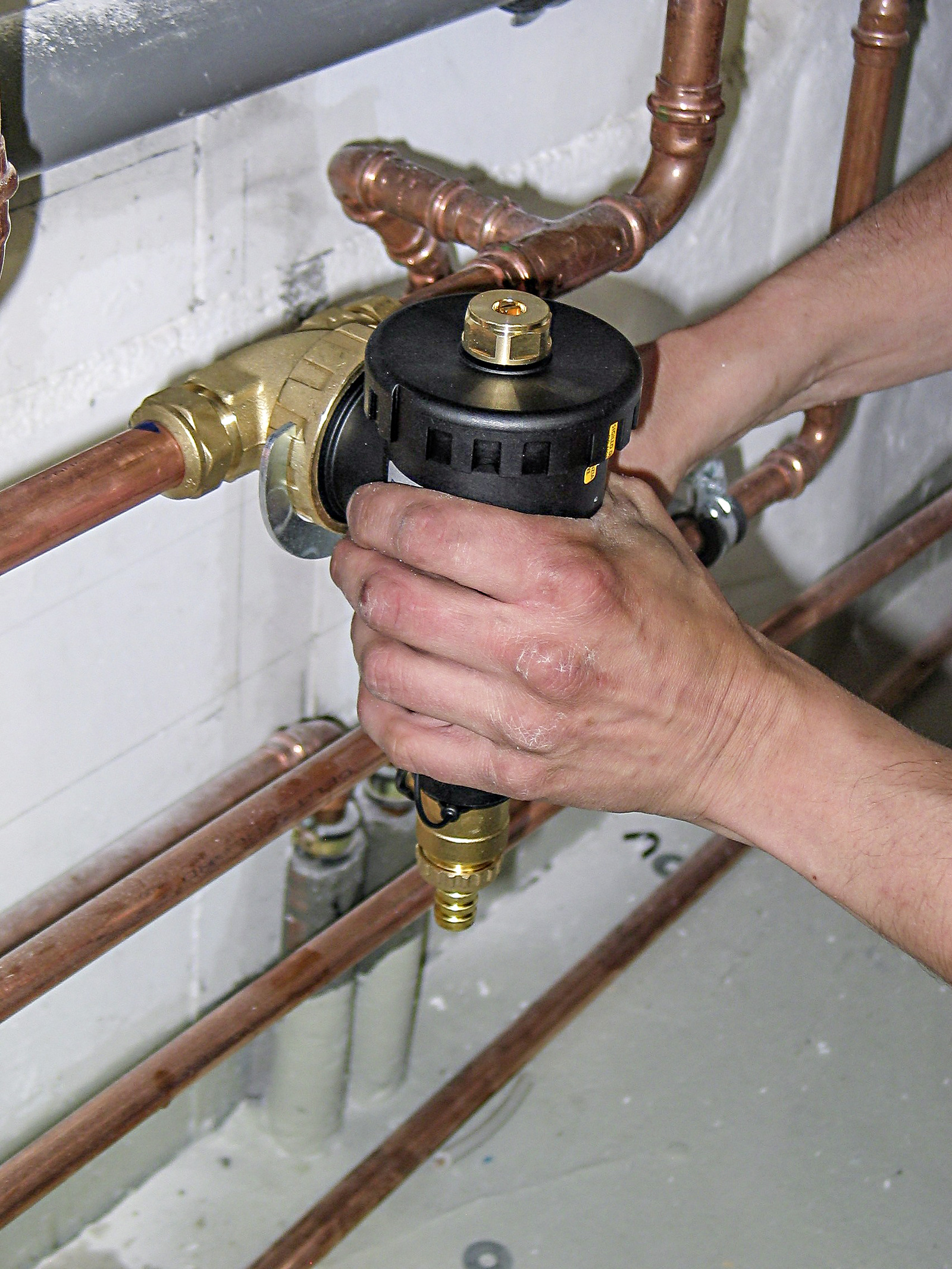 Magnetischer Abscheider von Caleffi - Schlammkämpfe